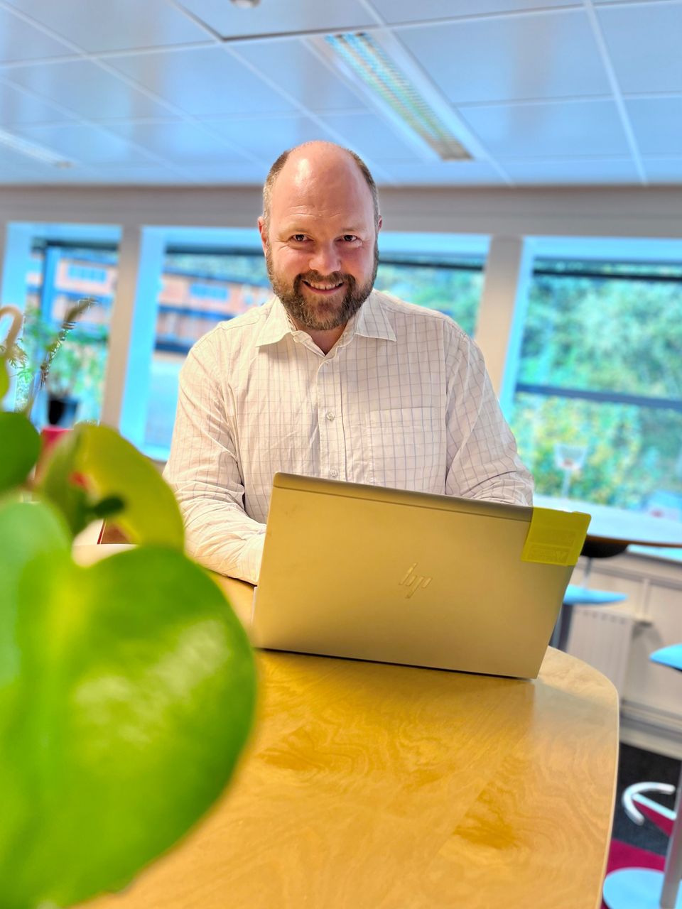 Helse Vest tilrår å fjerne TikTok og Telegram | Helse Vest RHF