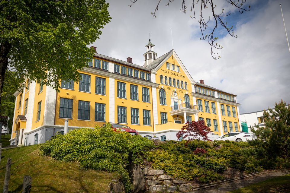 Søker korsangere til Kaarstad-jubileum | Høgskulen i Volda