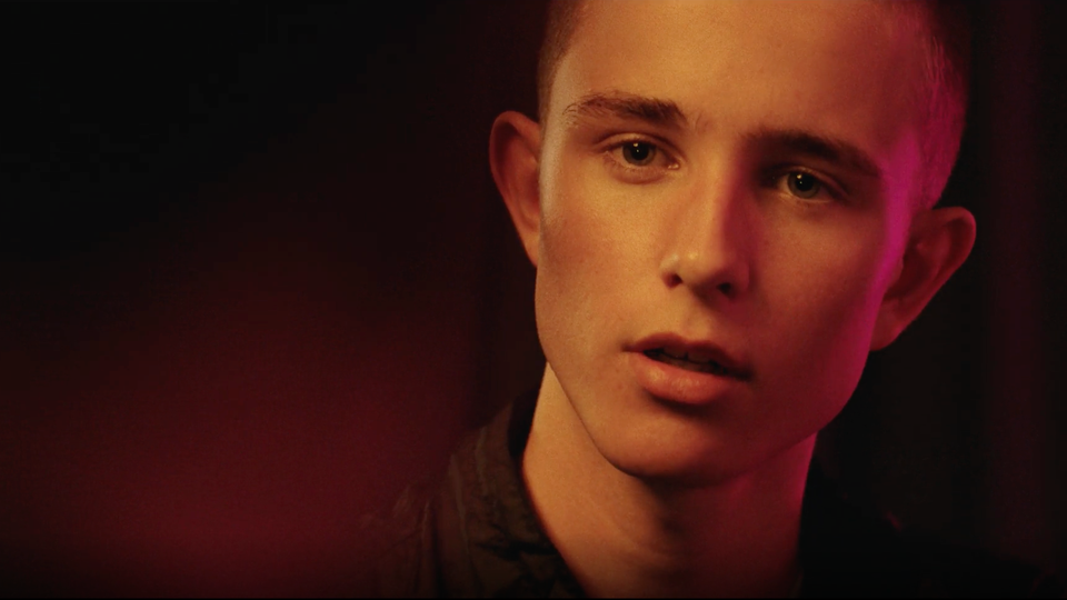 Følg den krevende veien mot proffdrømmen i fotballdramaet «Beist» | NRK