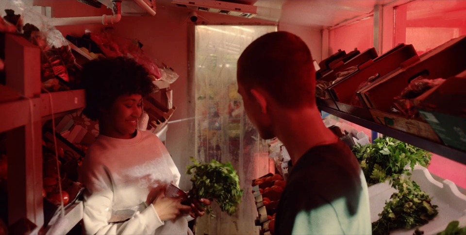 Følg den krevende veien mot proffdrømmen i fotballdramaet «Beist» | NRK