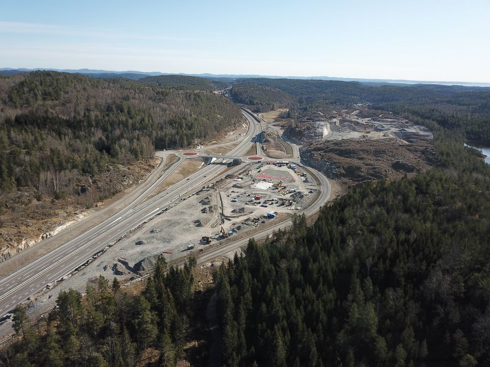 Det nye veiserviceanlegget på Langrønningen ved E18 i Bamble åpner før sommeren | Nye Veier