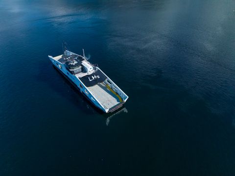 MF Hydra sails on zero-emission liquid hydrogen | Statens vegvesen