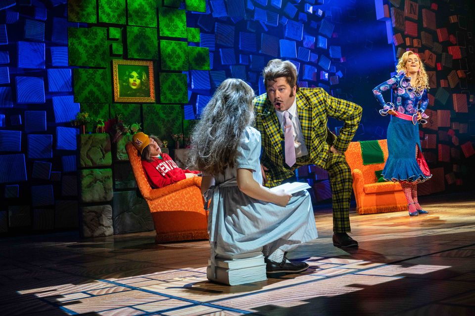 Matilda-musikalen satte fyr på publikum | Scenekvelder AS