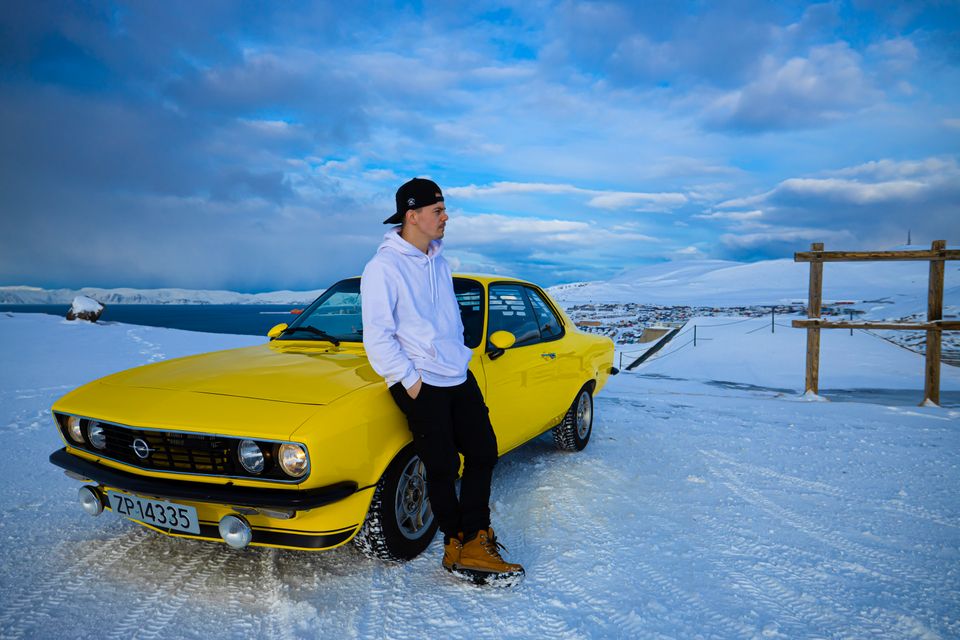 Kevin Boine ute med ‘ragge’-anthemet «Jag är taggad» | Universal Music ...