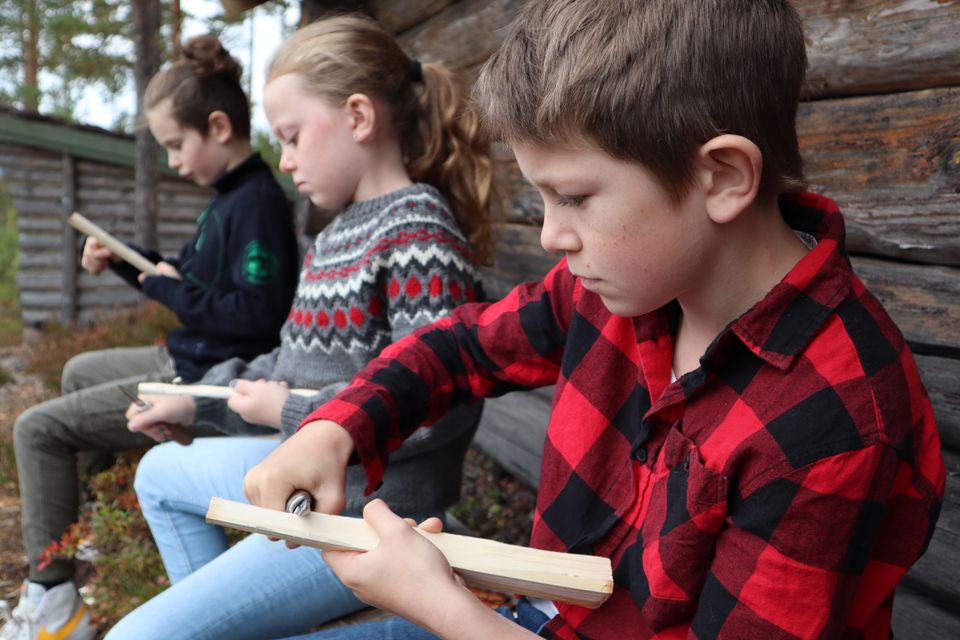 Flere barn og unge får lære håndverksteknikker | Norges Husflidslag