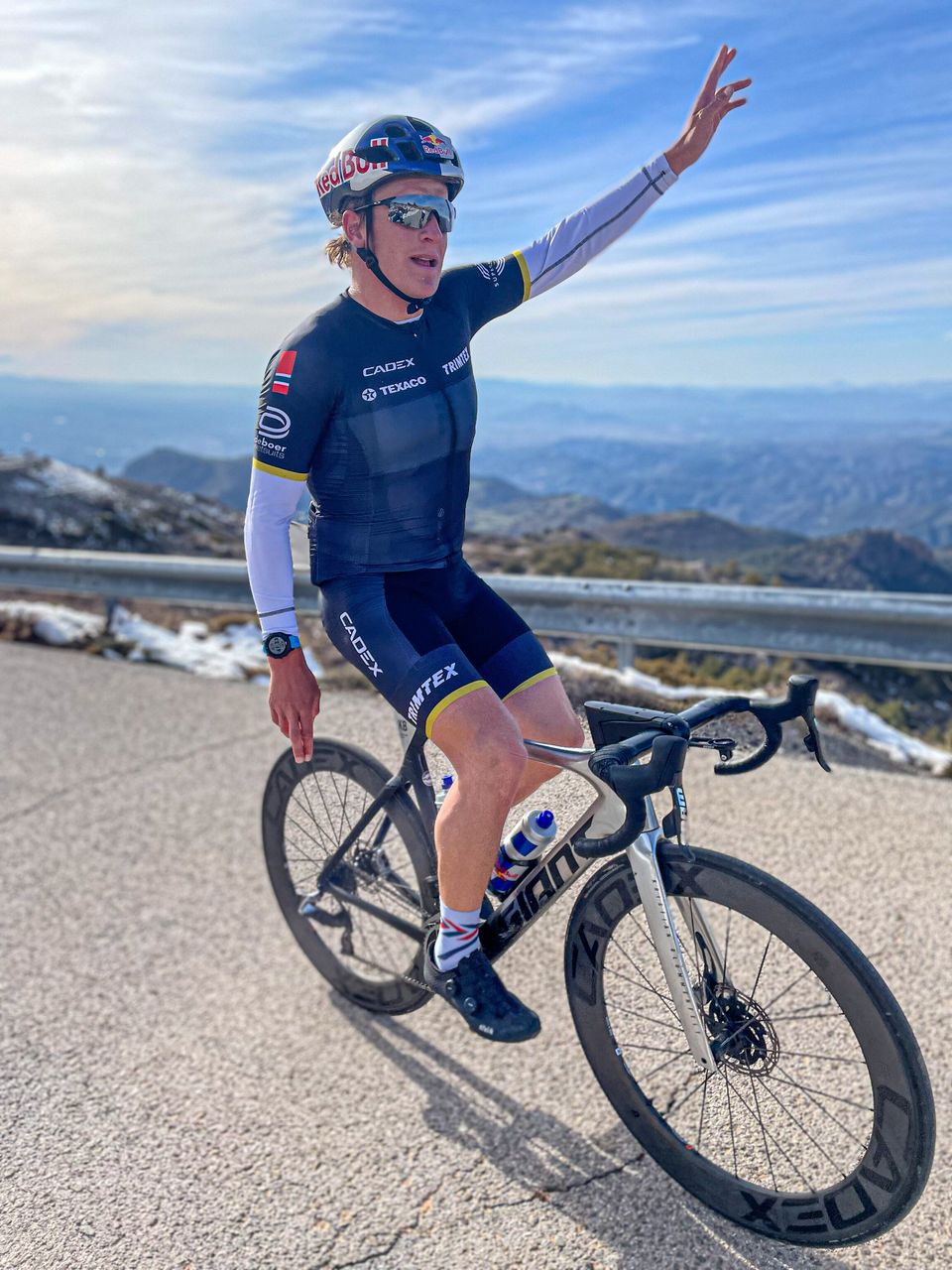 Kristian Blummenfelt vant VM i Ironman! | Norges Triatlonforbund