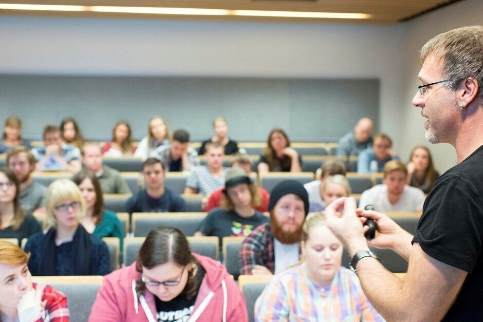 Fysisk undervisning dekker studentenes behov best | Universitetet i ...