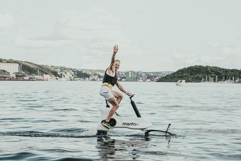 Verdens første «uoffisielle» hydrofoilsykkel mester: Eivind Vold ...