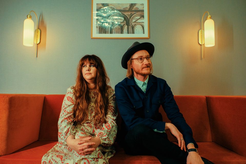 Adam Douglas og Ida Jenshus gjør knallsterkt samarbeid med fantastisk ...