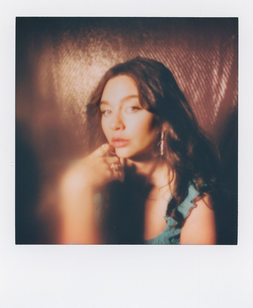 Marte Eberson releases a beautiful December song | Sounds Like Gold