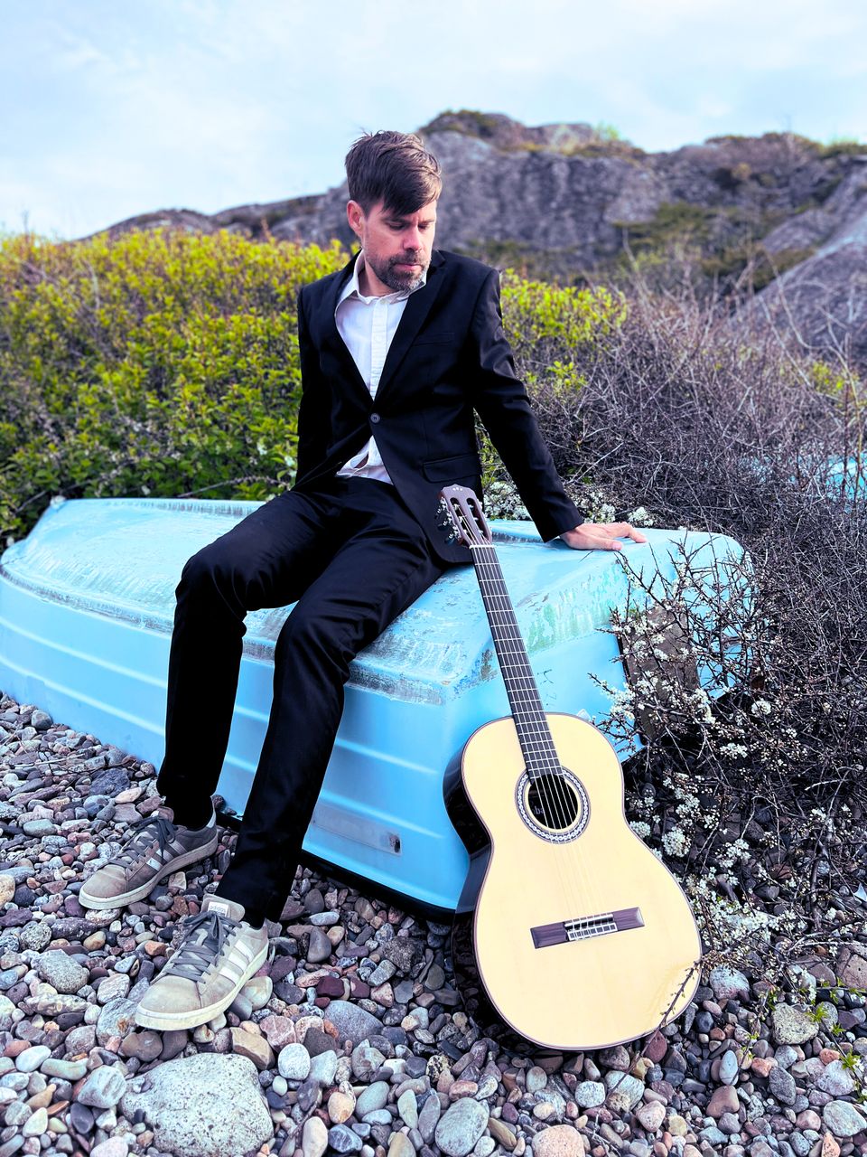 Einar Flaa gives voice to the outcasts on his new single "Tommy" - out ...