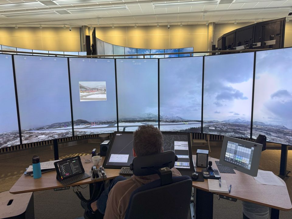 Three New Control Towers Transferred to Bodø | The Avinor Group