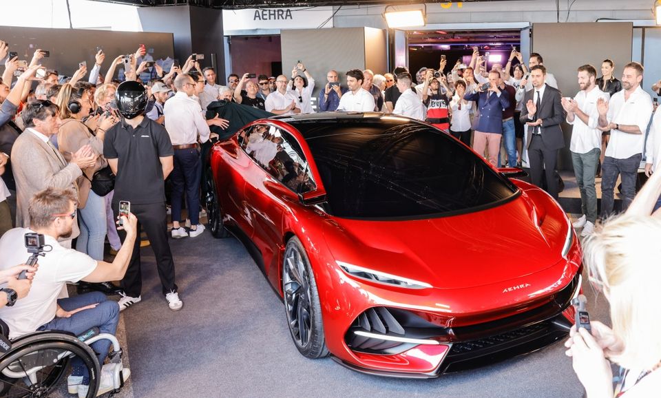 AEHRA's new Sedan "forged by the air" in the sign of Made in Italy ...