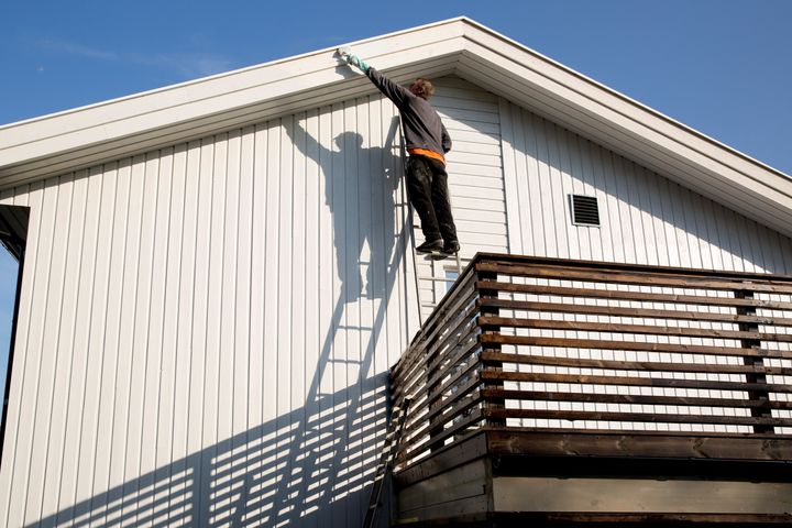 Høysesong for fallulykker: Spesielt én gruppe er ekstra utsatt | If