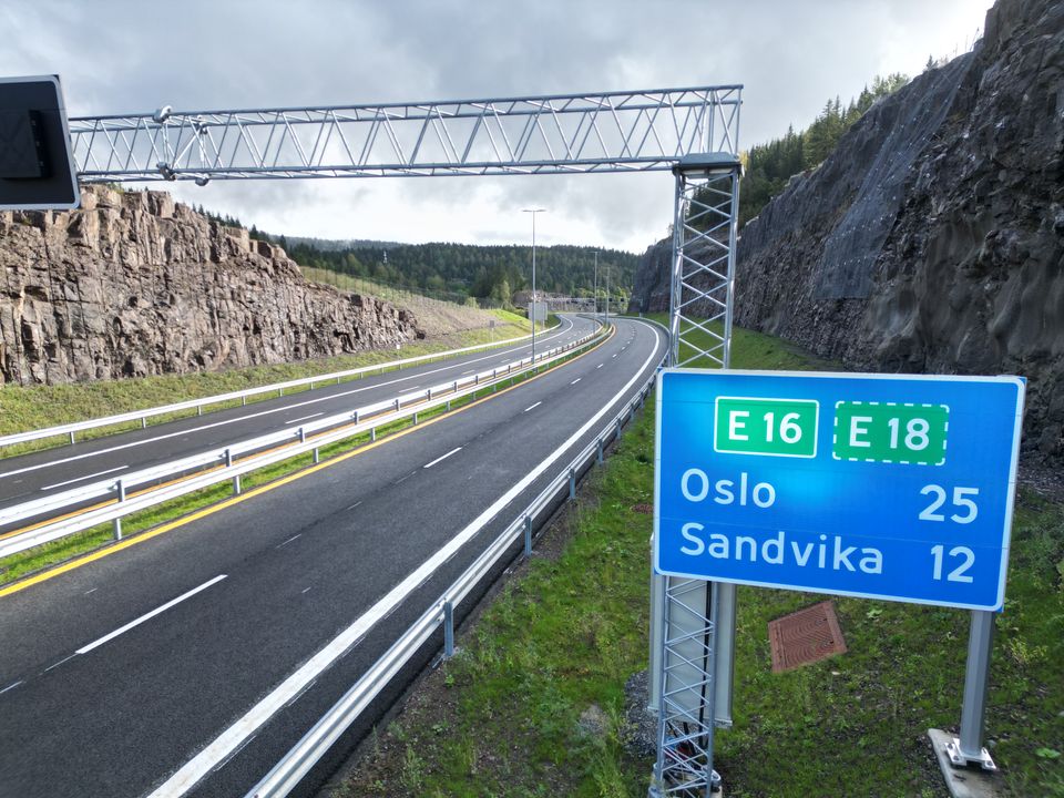 E16 Bjørum–Skaret åpner for trafikk tirsdag 16. desember | Statens vegvesen