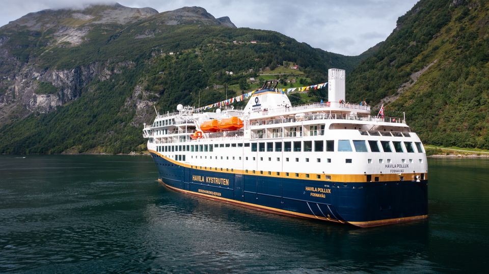 Erna Solberg is the godmother for the naming ceremony of Havila Pollux ...