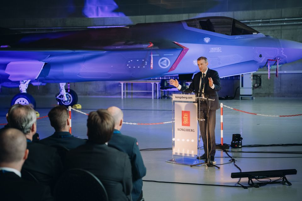 KONGSBERG åpnet ny vedlikeholdsanlegg for F-35 på Rygge | Kongsberg ...