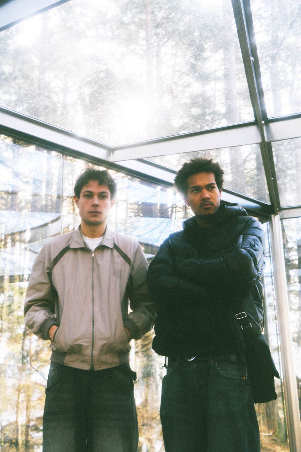 Ys1 & Moe3 Trenger ikke snakke – En låt vi må snakke om! | Universal ...