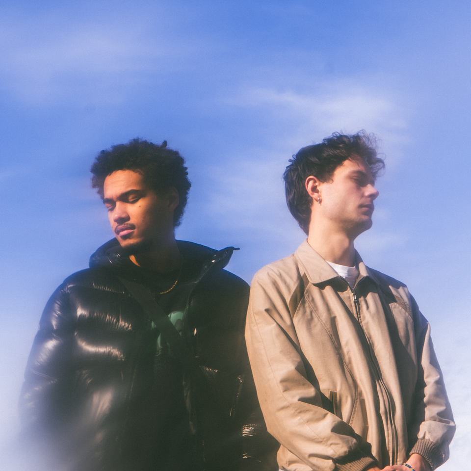 Ys1 & Moe3 Trenger ikke snakke – En låt vi må snakke om! | Universal ...