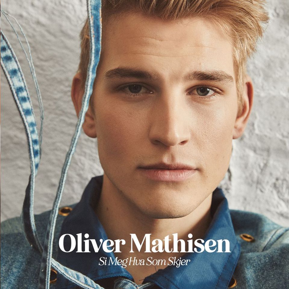 Oliver Mathisen med oppfordring om allsang, «Si Meg Hva Som Skjer ...
