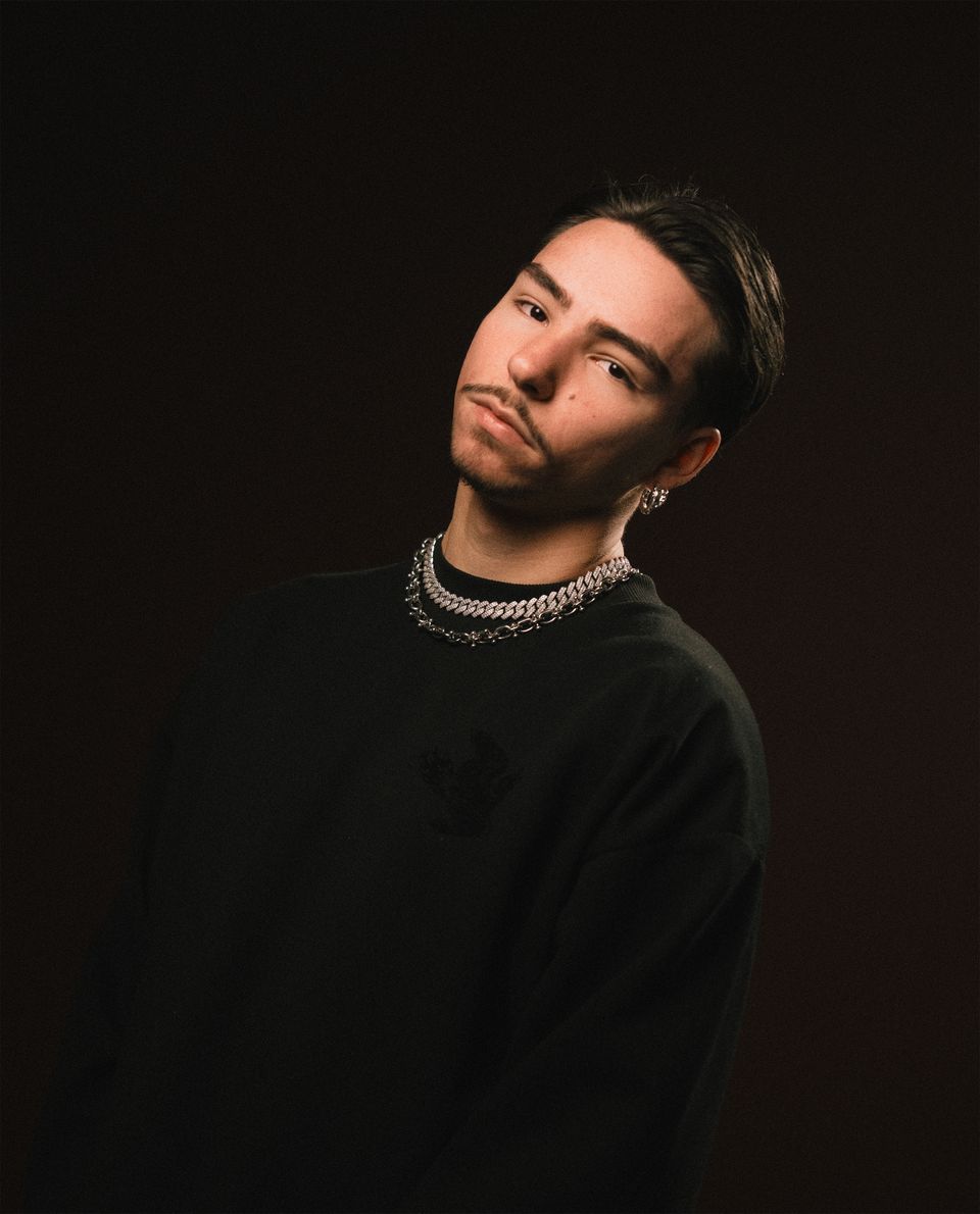 Kløverr slipper «Faller tilbake» | Sony Music Norway