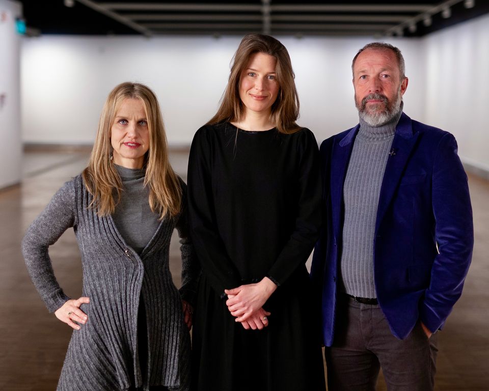 11 norske kjendiser portretteres i ny serie på NRK | NRK