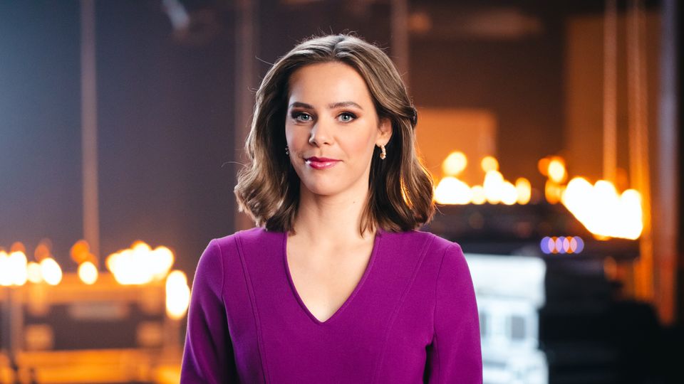 «Desken brenner» – ny humorpodkast fra NRK | NRK