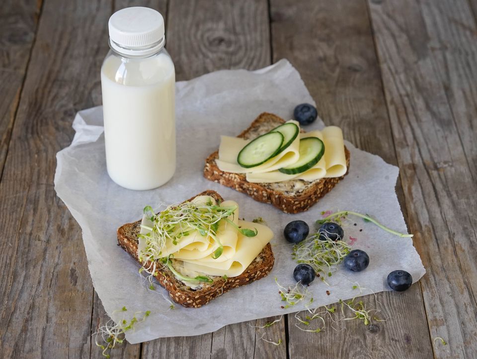 Halvparten av alle nordmenn spiser fortsatt matpakke ...