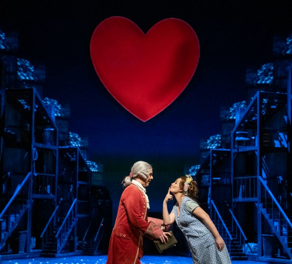 Sprudlende publikumssuksess tilbake i Operaen | Den Norske Opera & Ballett